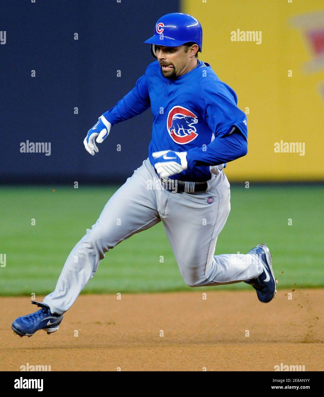 Umpire phil cuzzi new york hi-res stock photography and images - Alamy