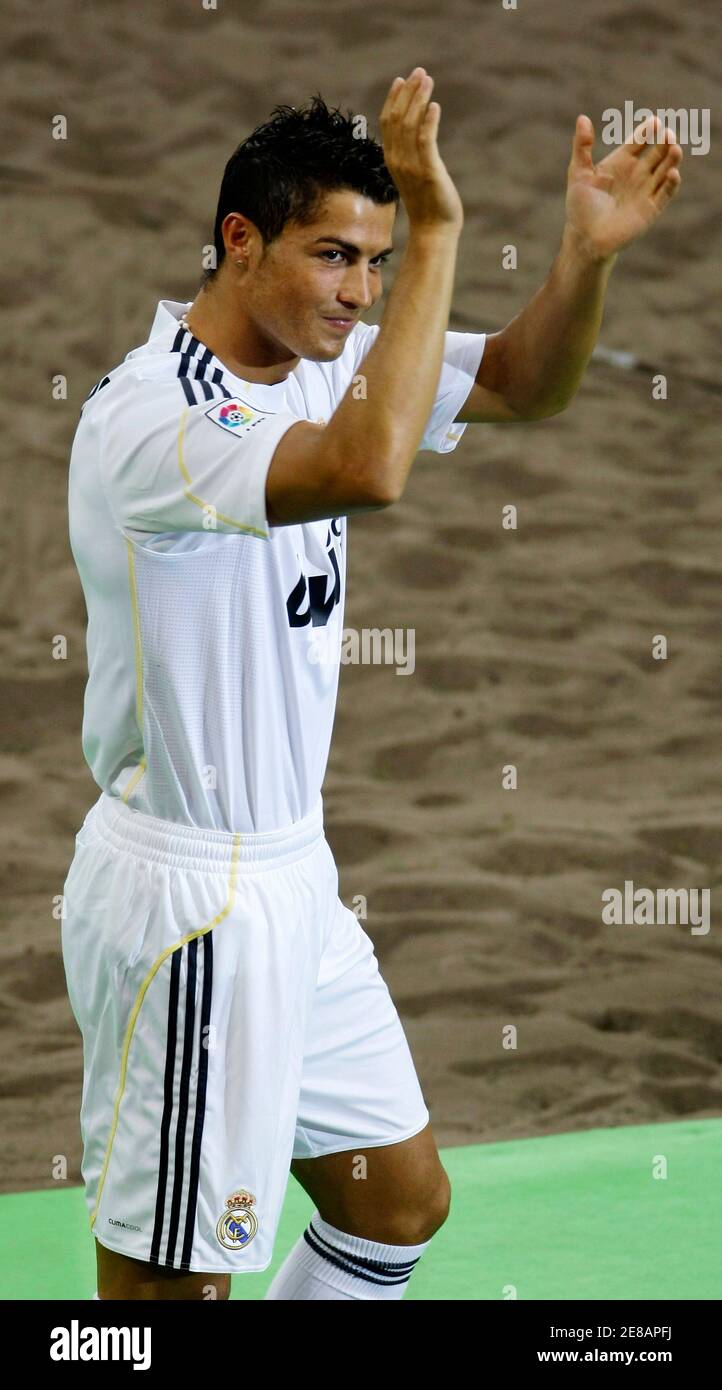 Cristiano Ronaldo Real Madrid 2009 High Resolution Stock Photography ...