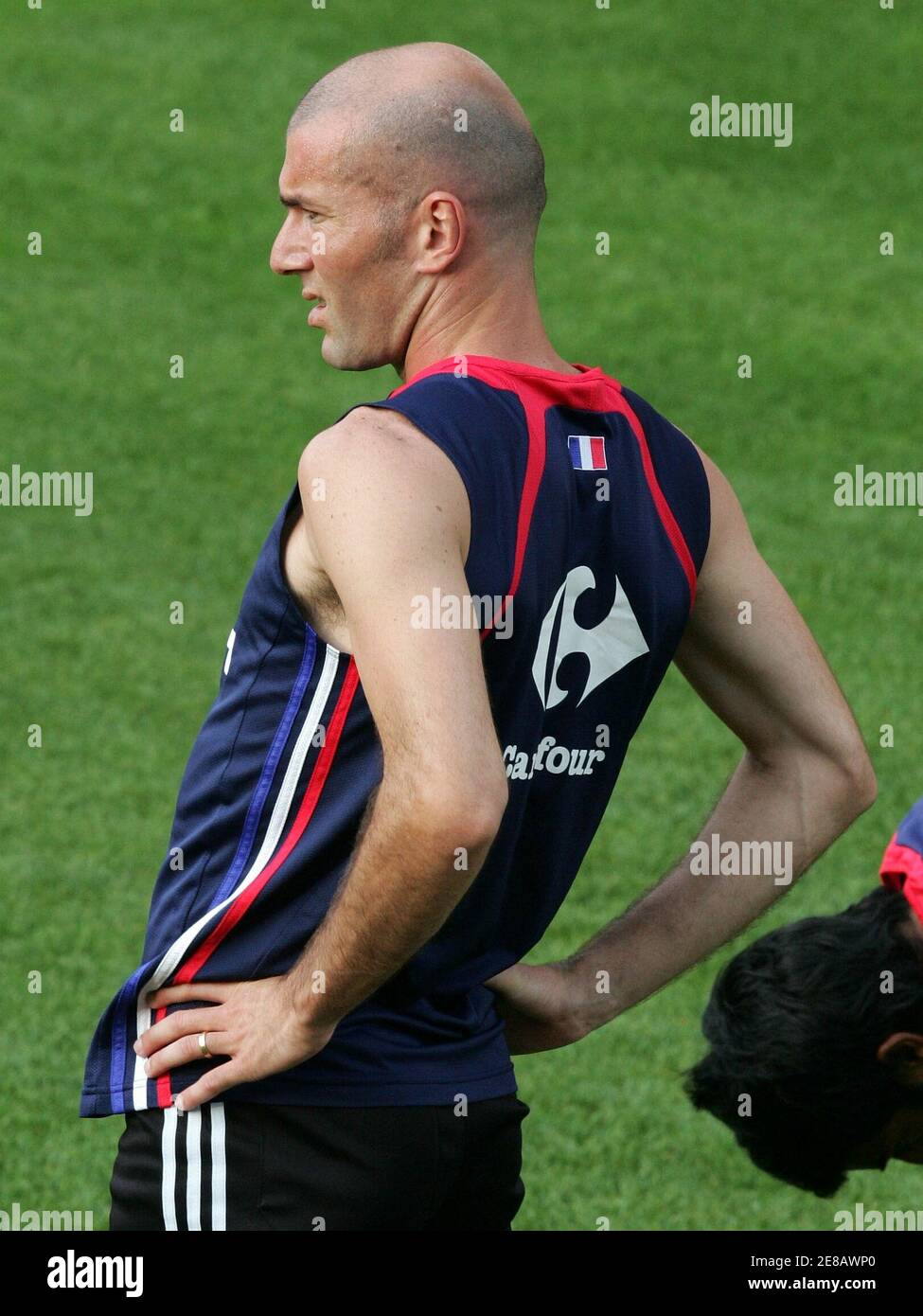 France zidane training hi-res stock photography and images - Alamy