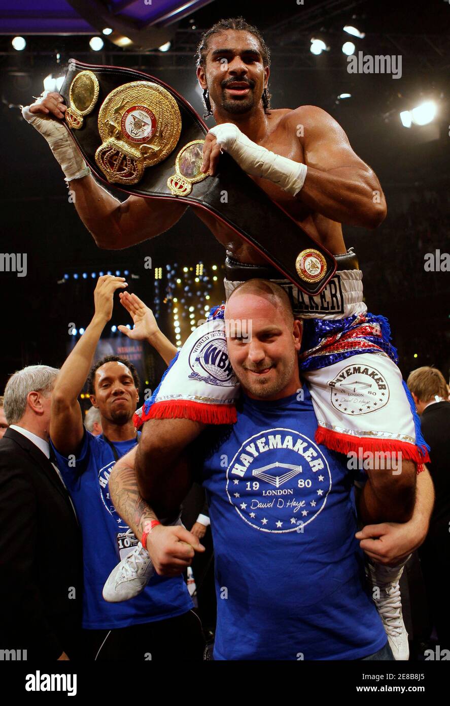 Nikolai valuev hi-res stock photography and images - Alamy