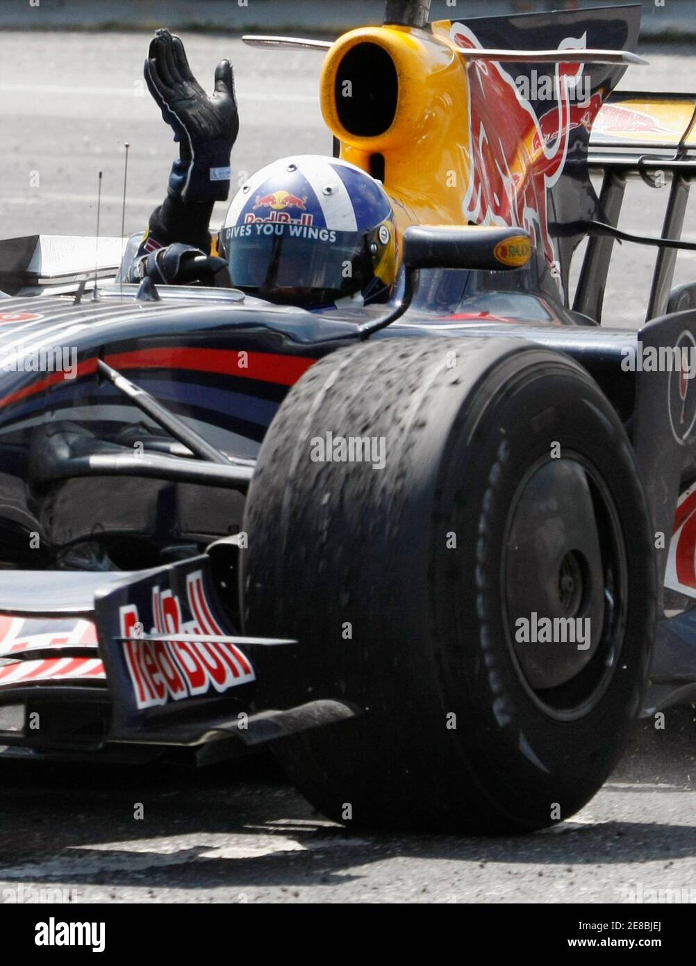 Red bull racing coulthard 2008 hi-res stock photography and images - Alamy