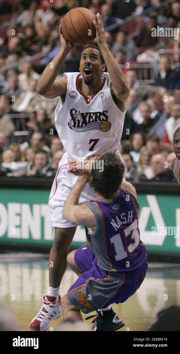 Charging Foul High Resolution Stock Photography and Images - Alamy