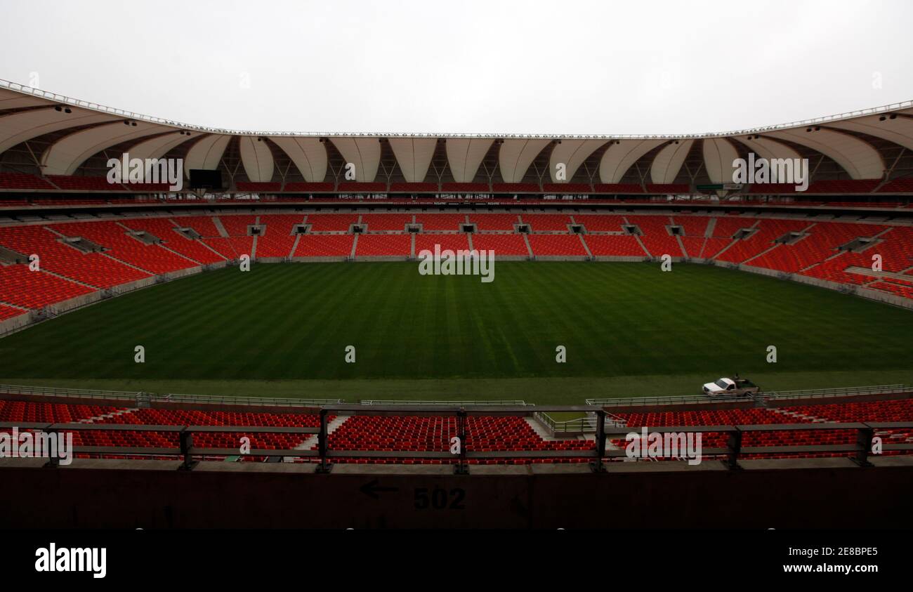 Port elizabeth nelson mandela stadium hi-res stock photography and ...