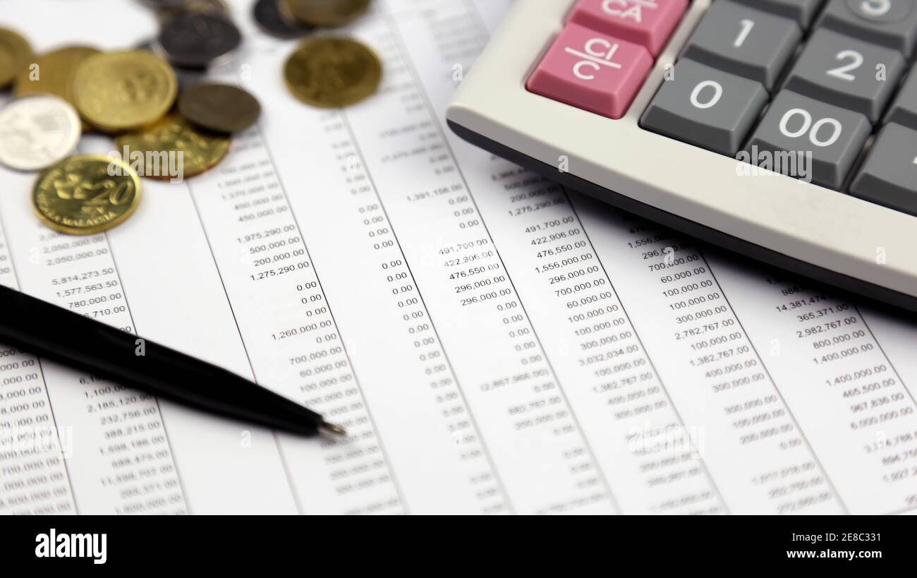 Financial management accounting hi-res stock photography and images - Alamy