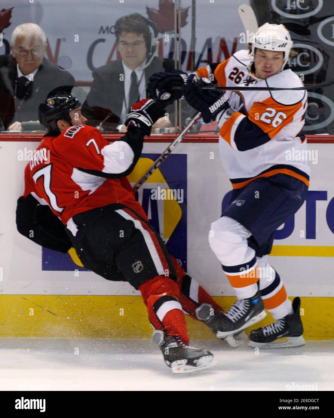 Nhl hockey hi-res stock photography and images - Alamy