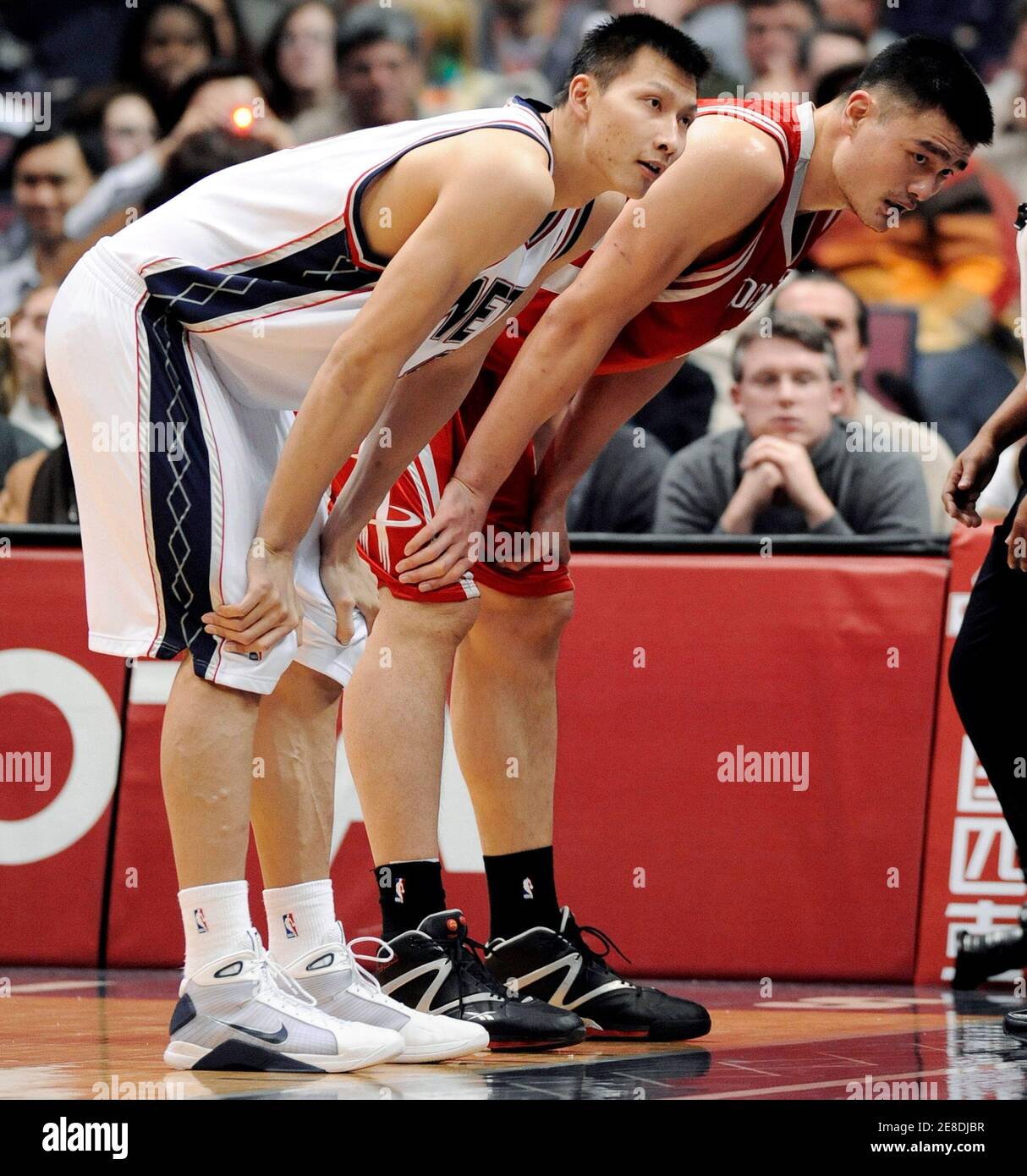 Yi jianlian and yao hi-res stock photography and images - Alamy