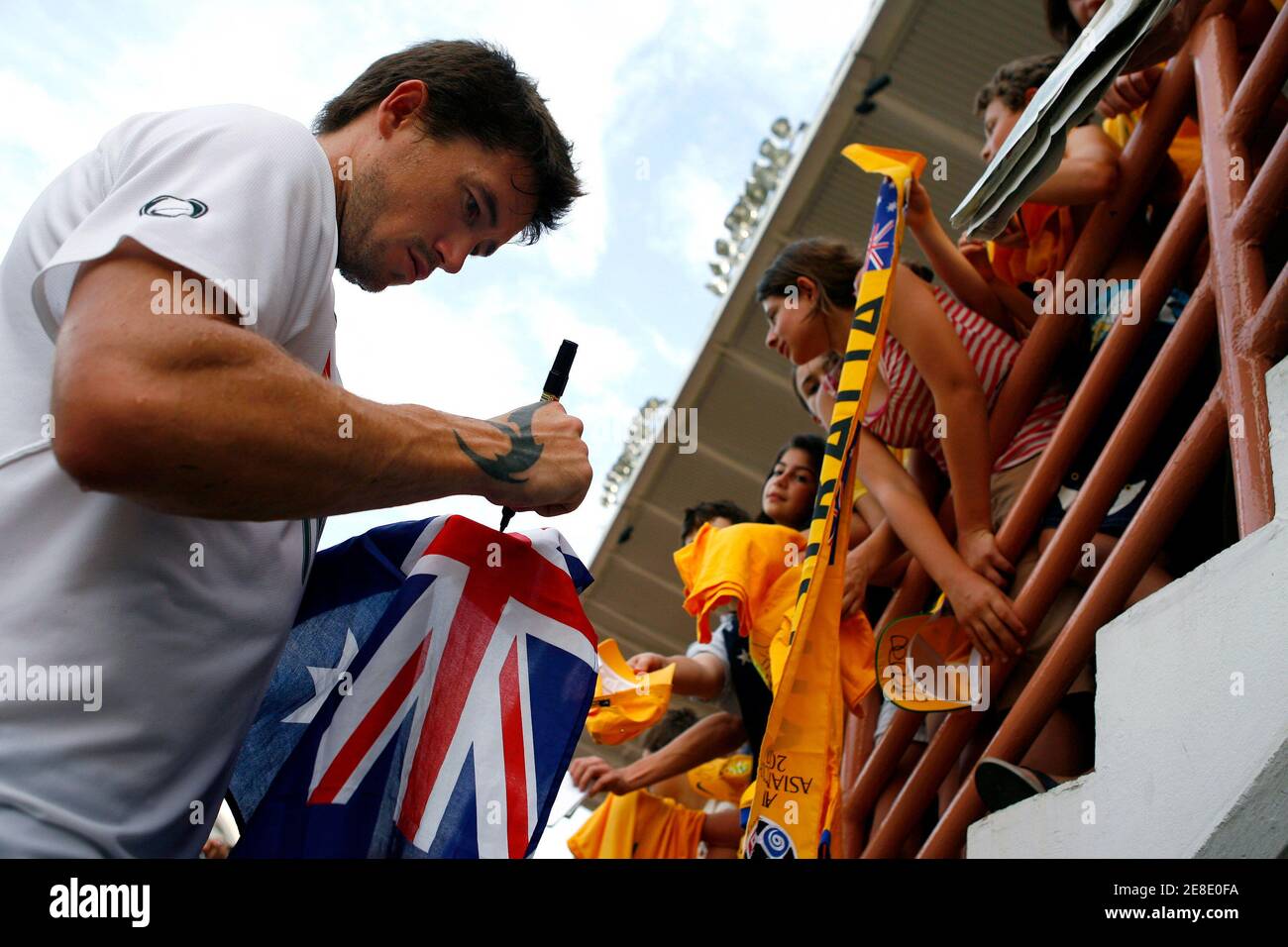 Kewell signs hi-res stock photography and images - Alamy