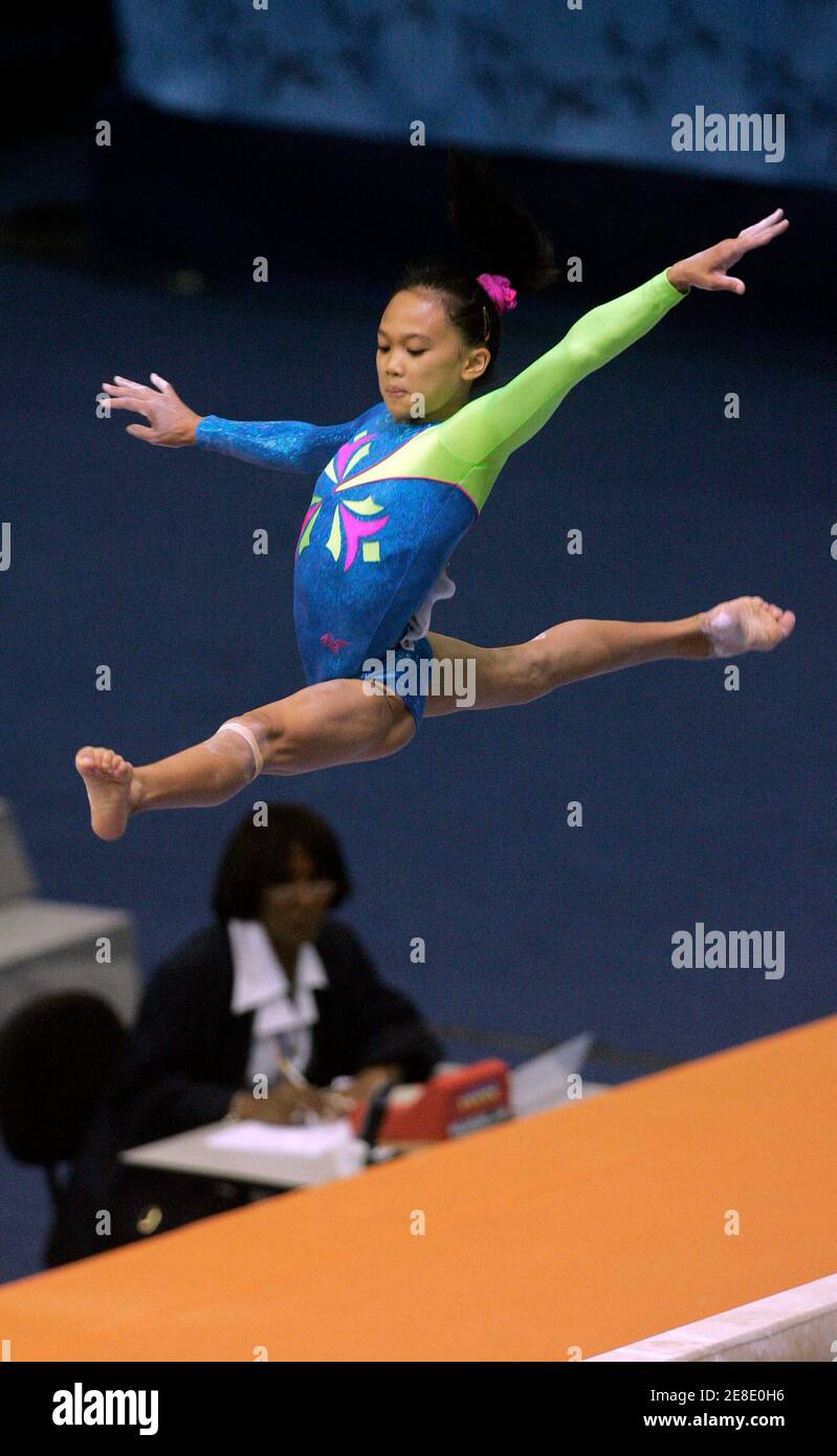 Peng peng lee gymnastics hi-res stock photography and images - Alamy