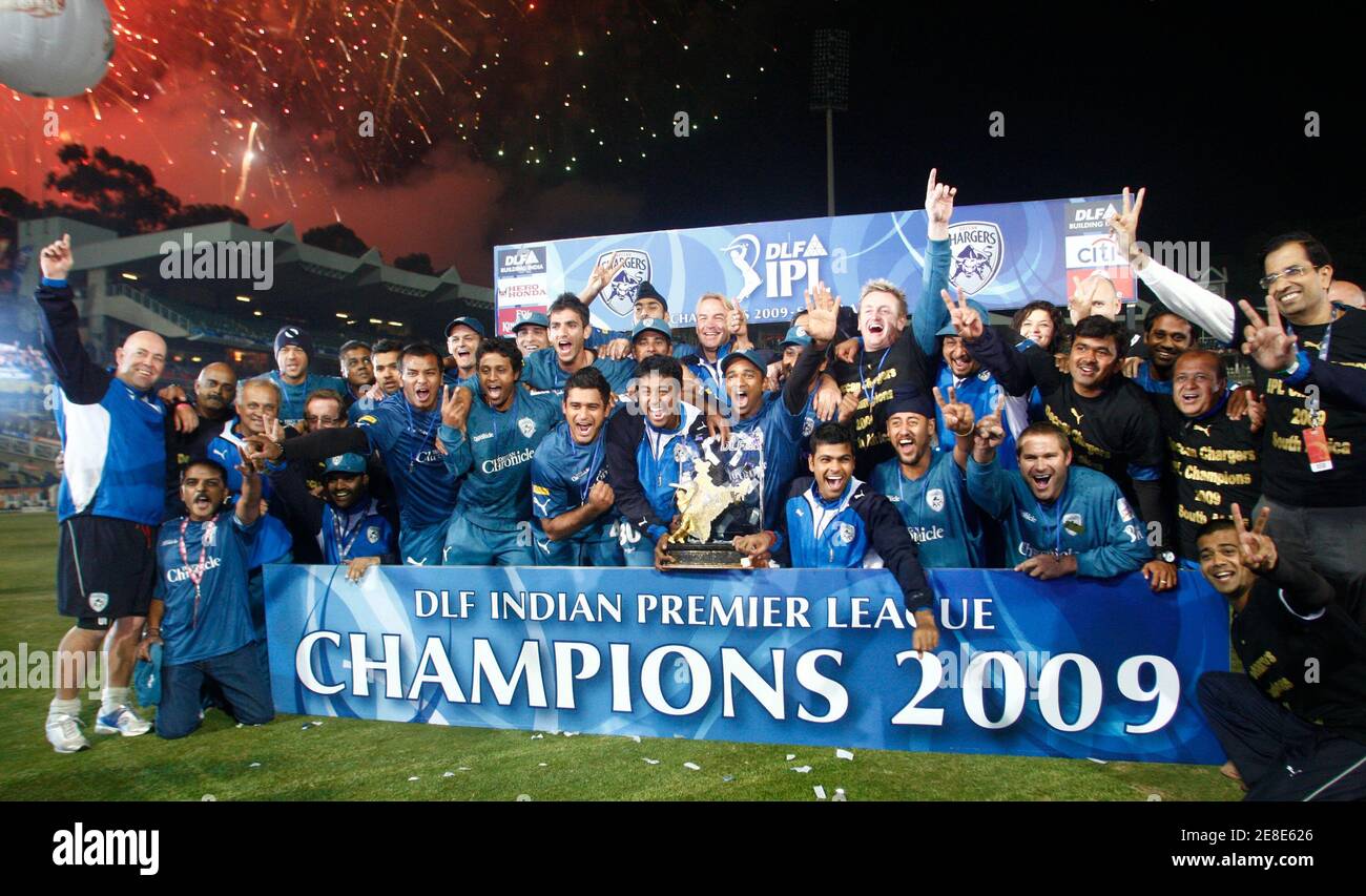 Indian premier league trophy hi-res stock photography and images - Alamy