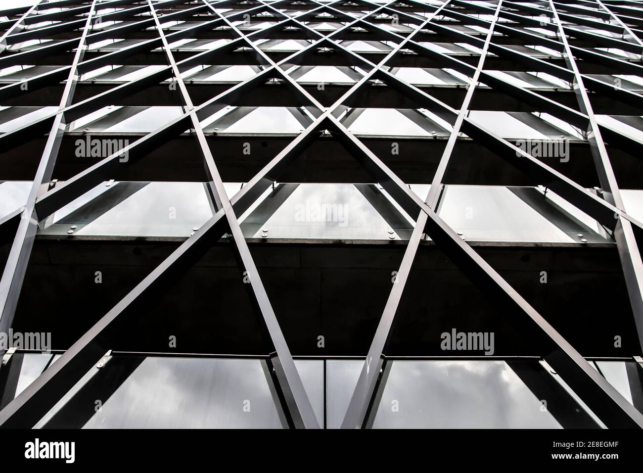 Geometric metal design hi-res stock photography and images - Alamy