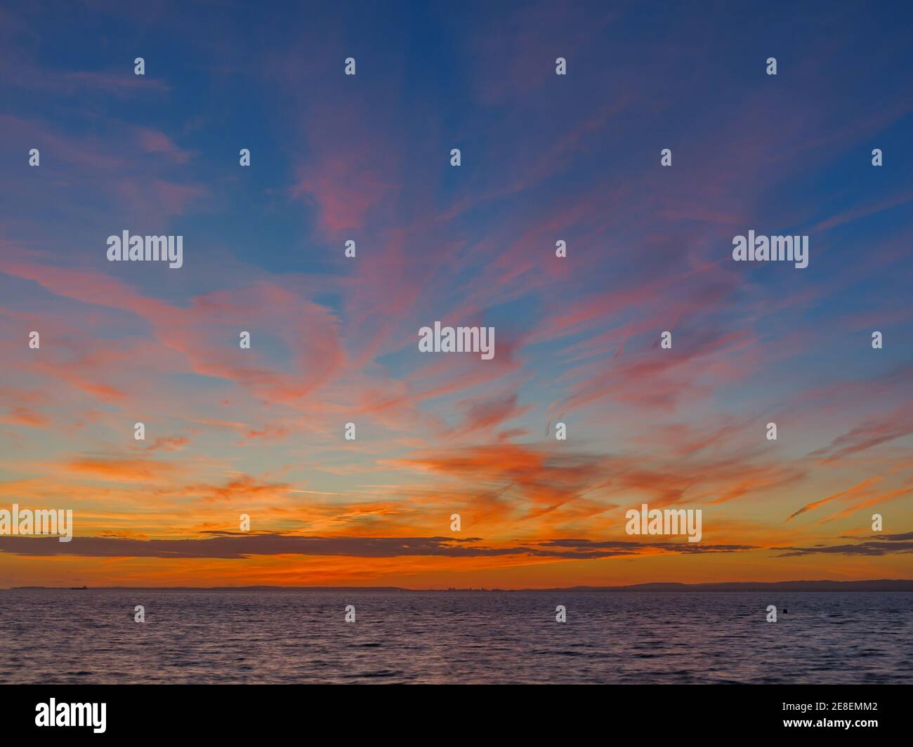 Sunset over the Bristol channel Stock Photo - Alamy