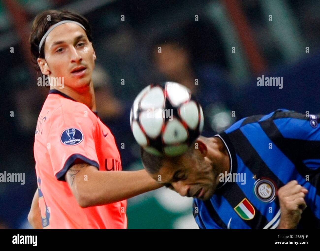 Inter milans walter samuel in hi-res stock photography and images - Alamy