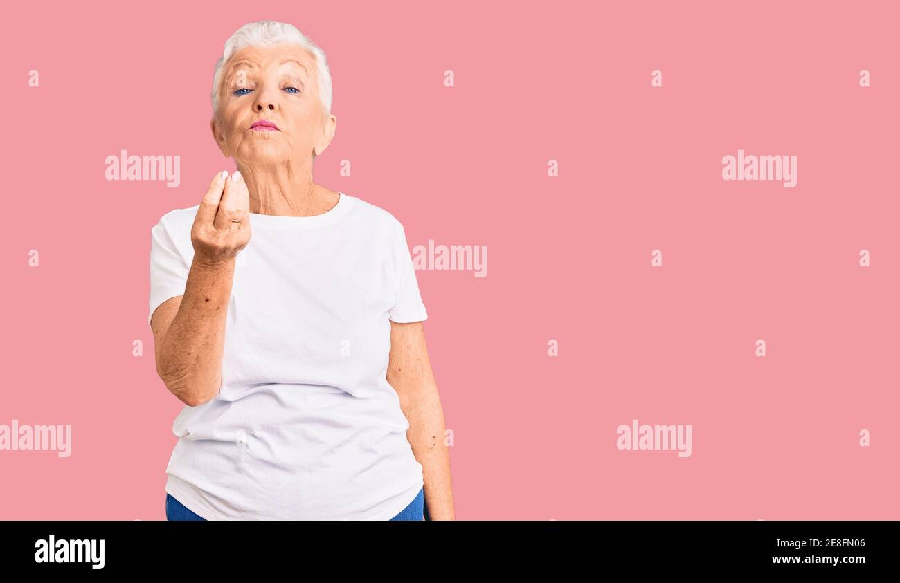 Classic italian angry woman hi-res stock photography and images - Alamy