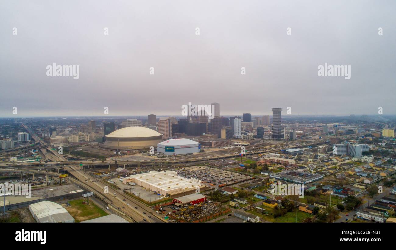 Superdome 'new orleans' highway hi-res stock photography and images - Alamy