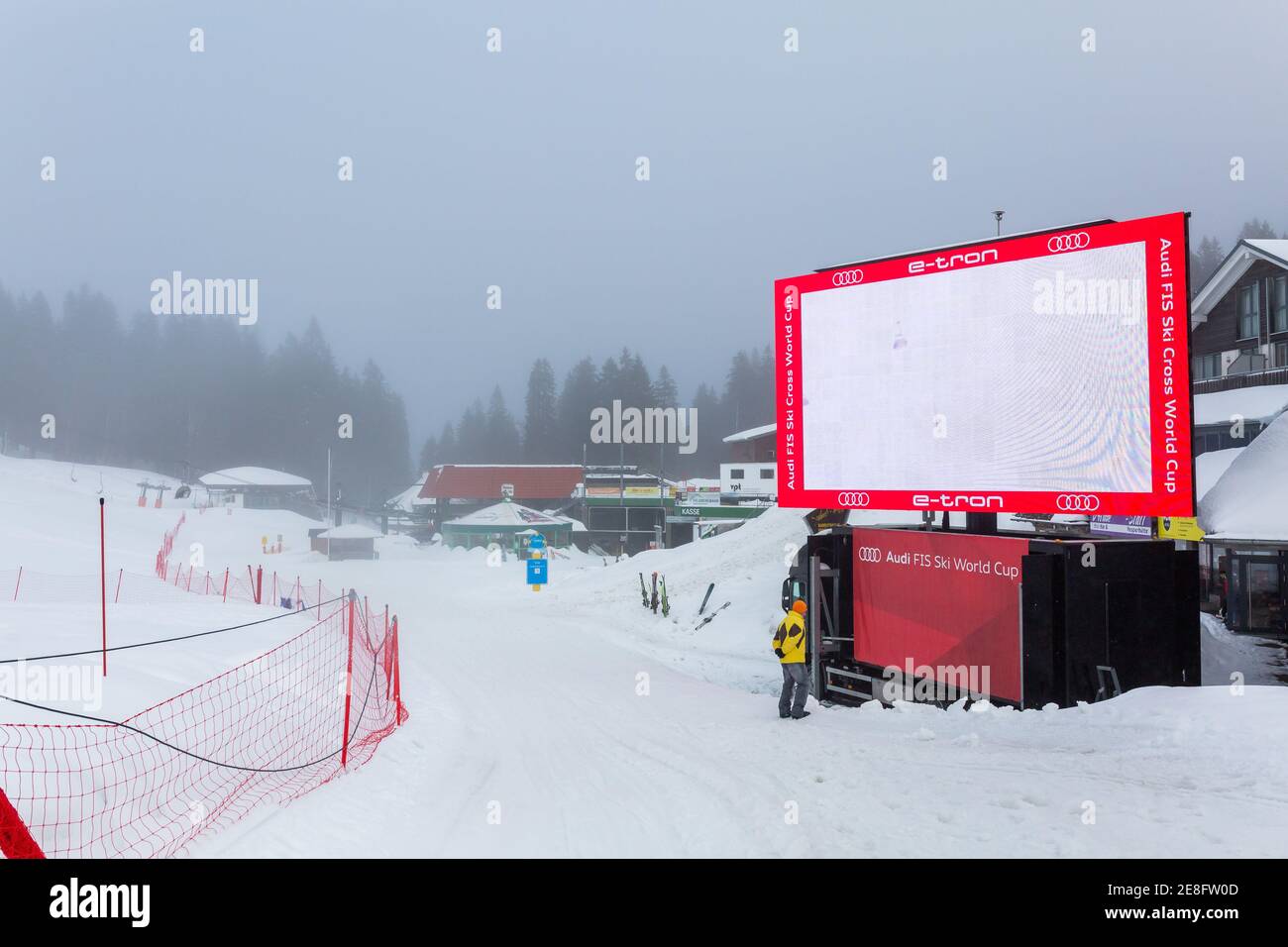 Ski area after hours hi-res stock photography and images - Alamy
