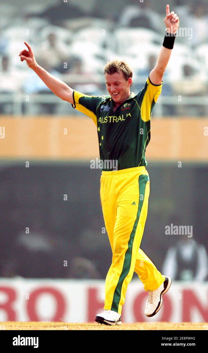 Australias brett lee celebrates after hi-res stock photography and ...
