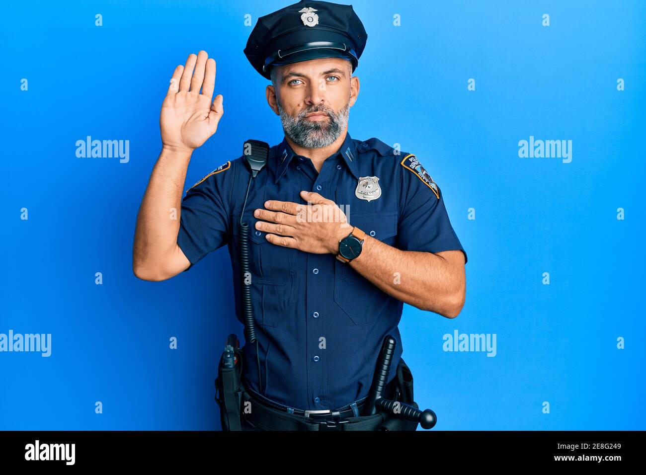 Pledge of allegiance police uniform hi-res stock photography and images ...