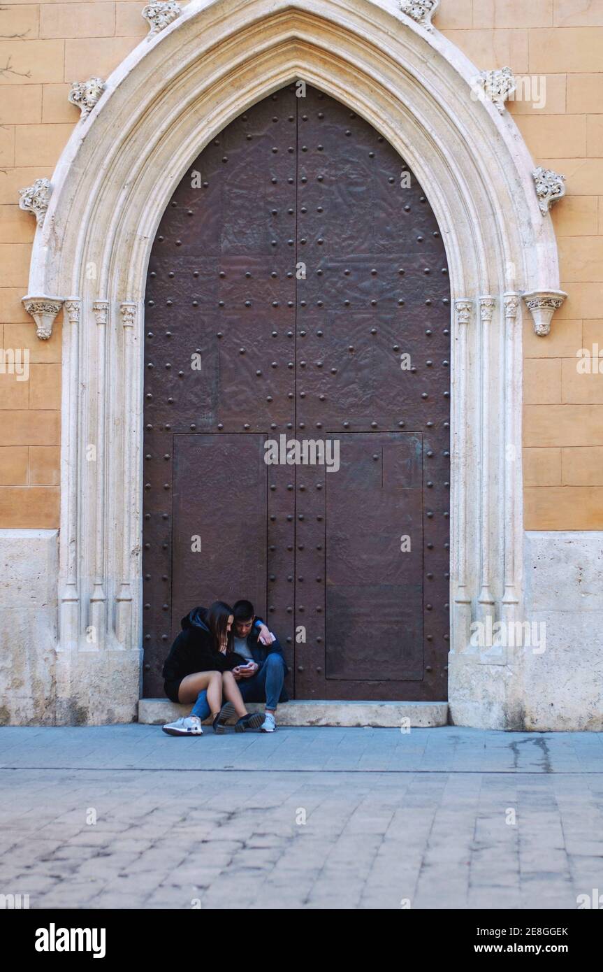 Man threshold hi-res stock photography and images - Alamy