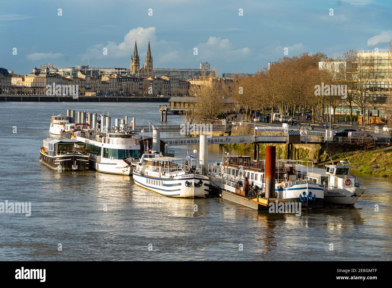 Bordeaux france panoramic city hi-res stock photography and images - Alamy