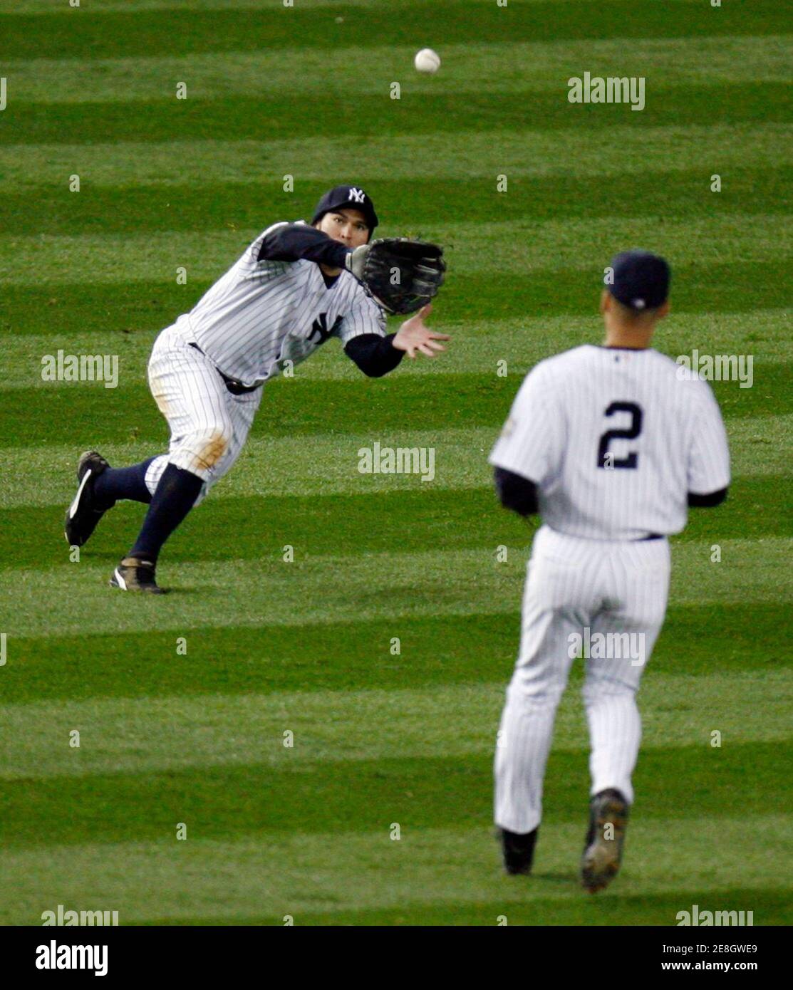 Yankees shortstop catch hi-res stock photography and images - Alamy