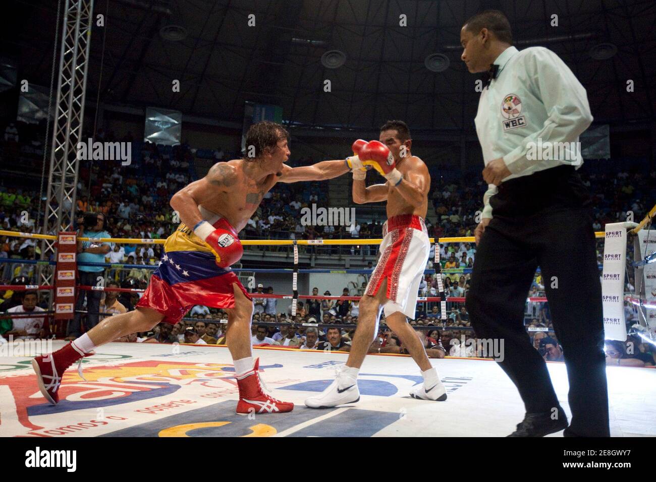 Valero boxing hi-res stock photography and images - Alamy