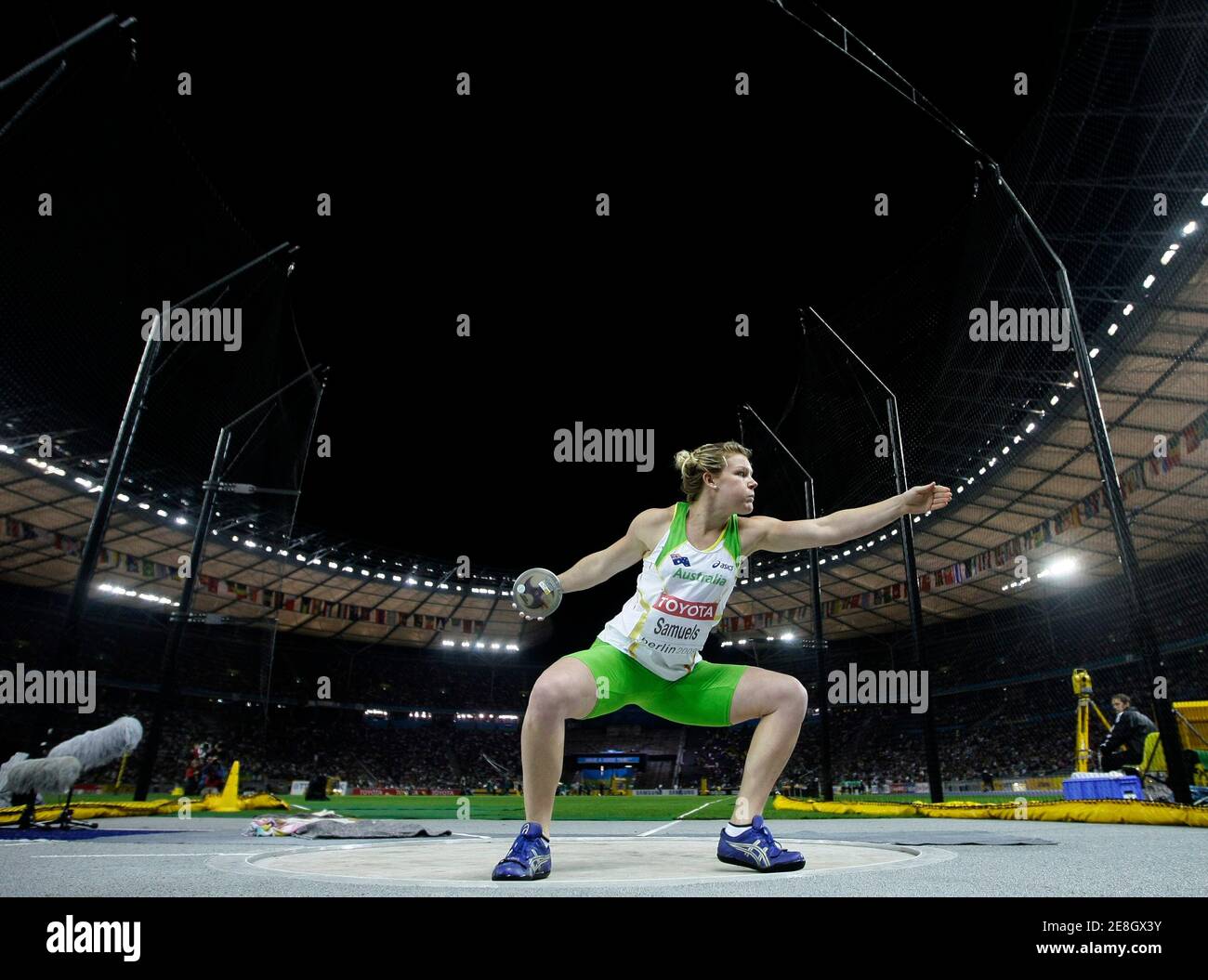 Athletics olympic stadium berlin discus hi-res stock photography and ...