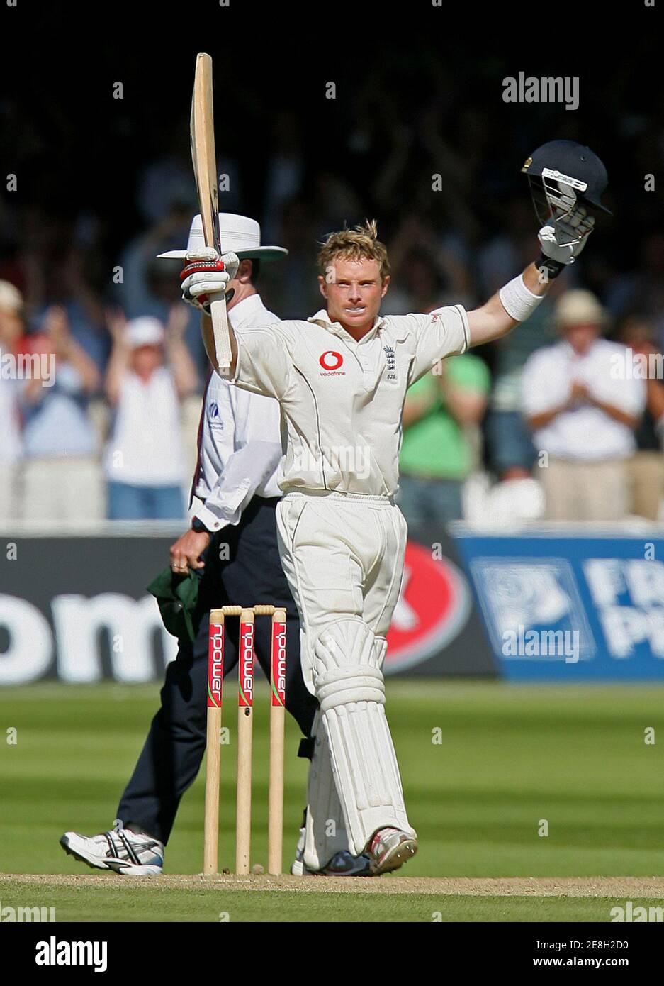 Cricket lord's bell hi-res stock photography and images - Alamy