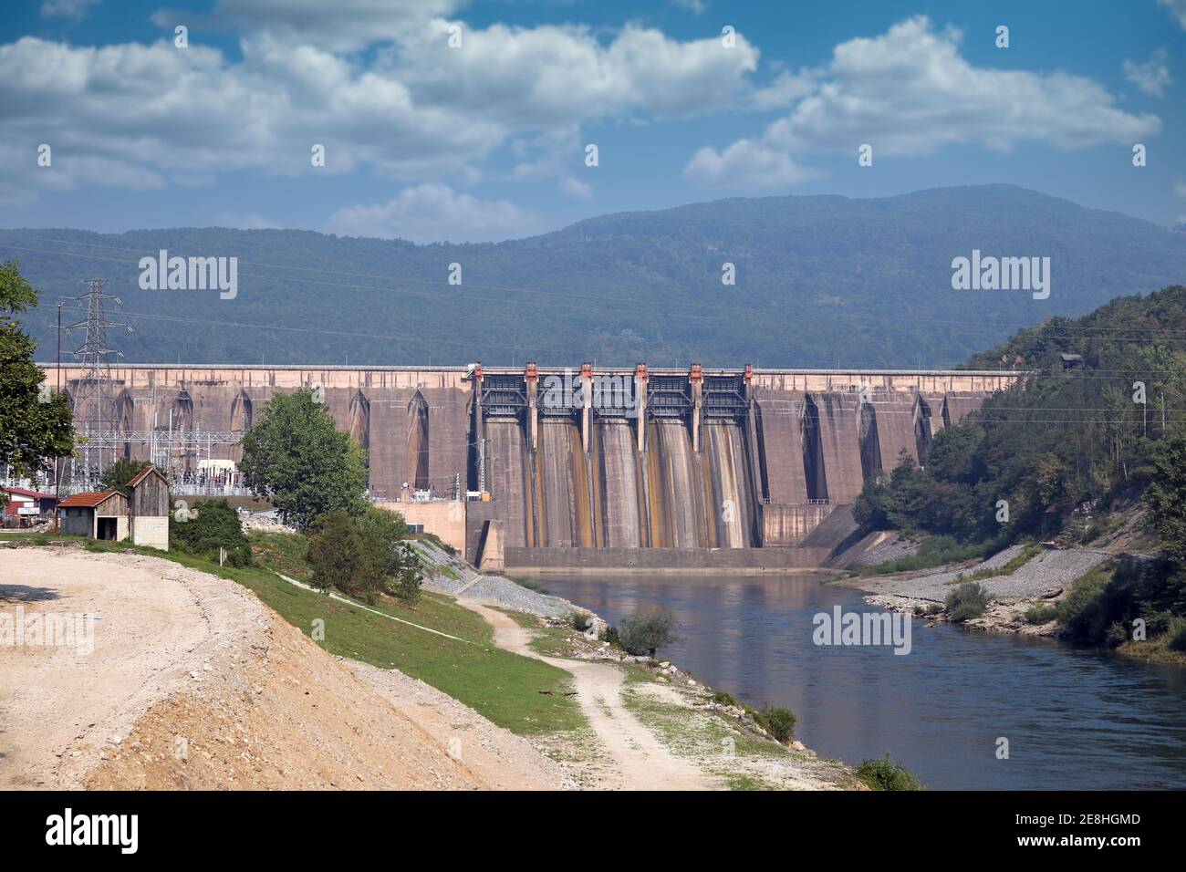 hydroelectric power plant on river Stock Photo - Alamy