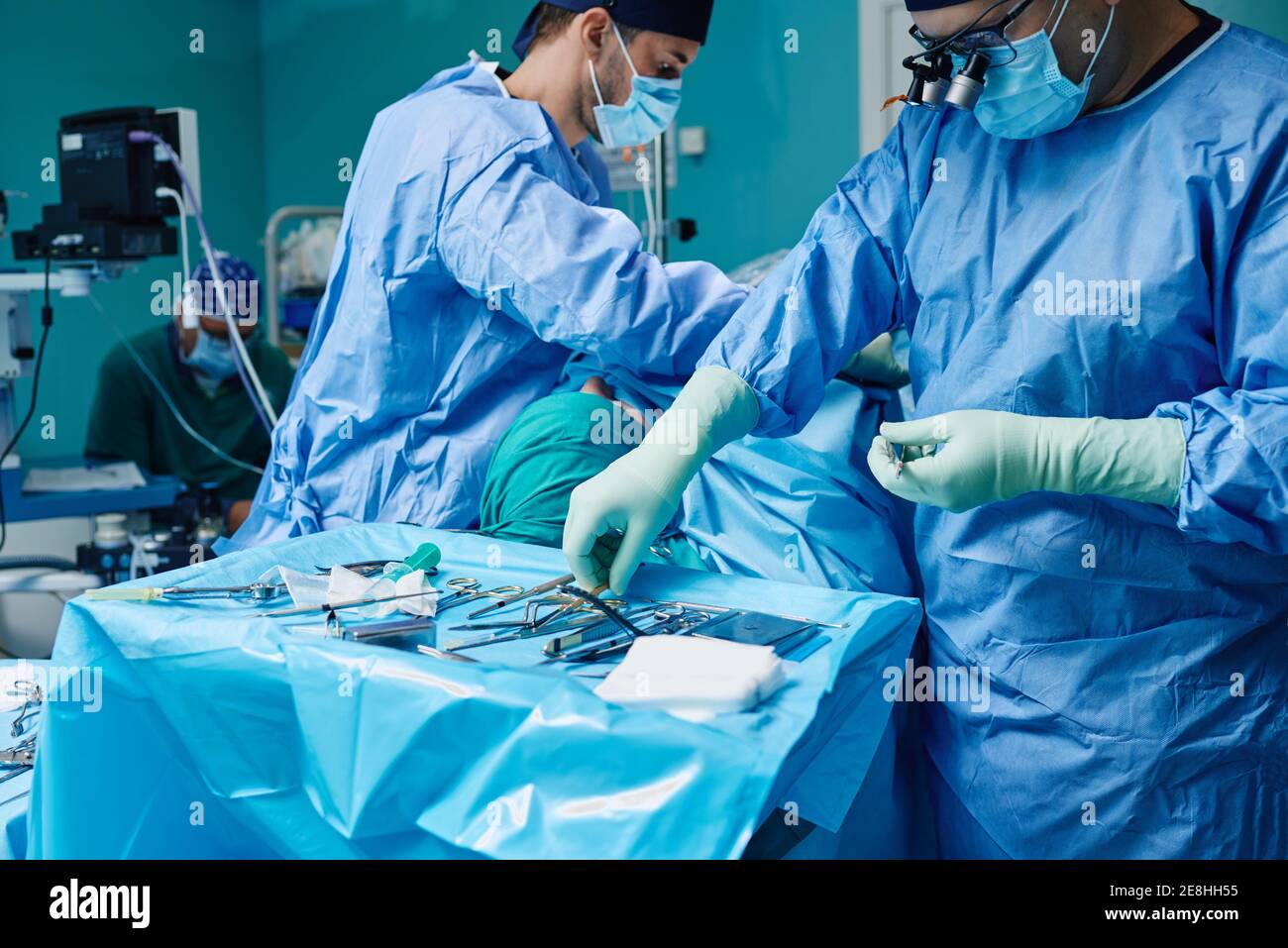 Sterile field hi-res stock photography and images - Alamy