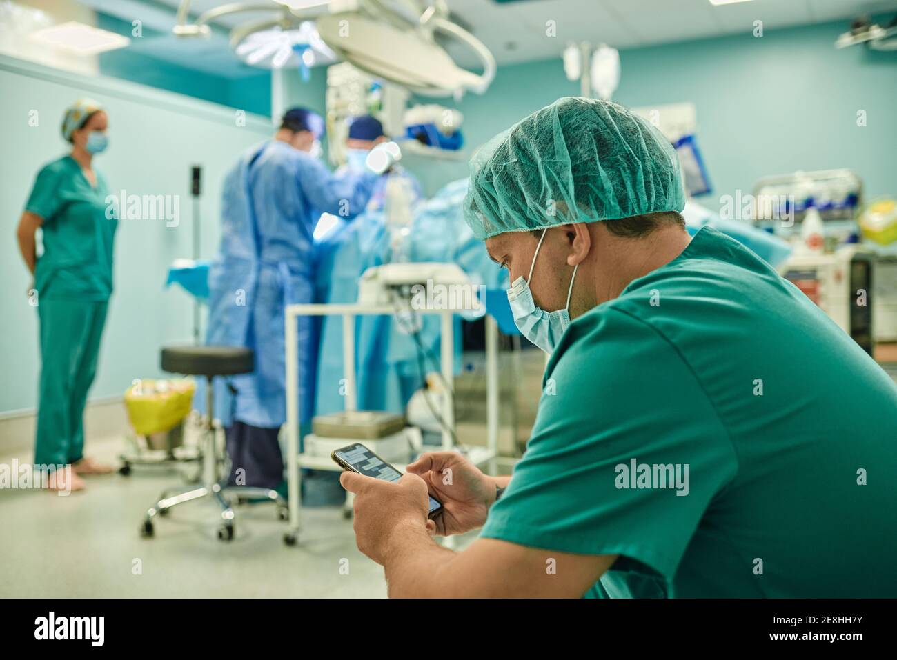 Anonymous message service hi-res stock photography and images - Alamy