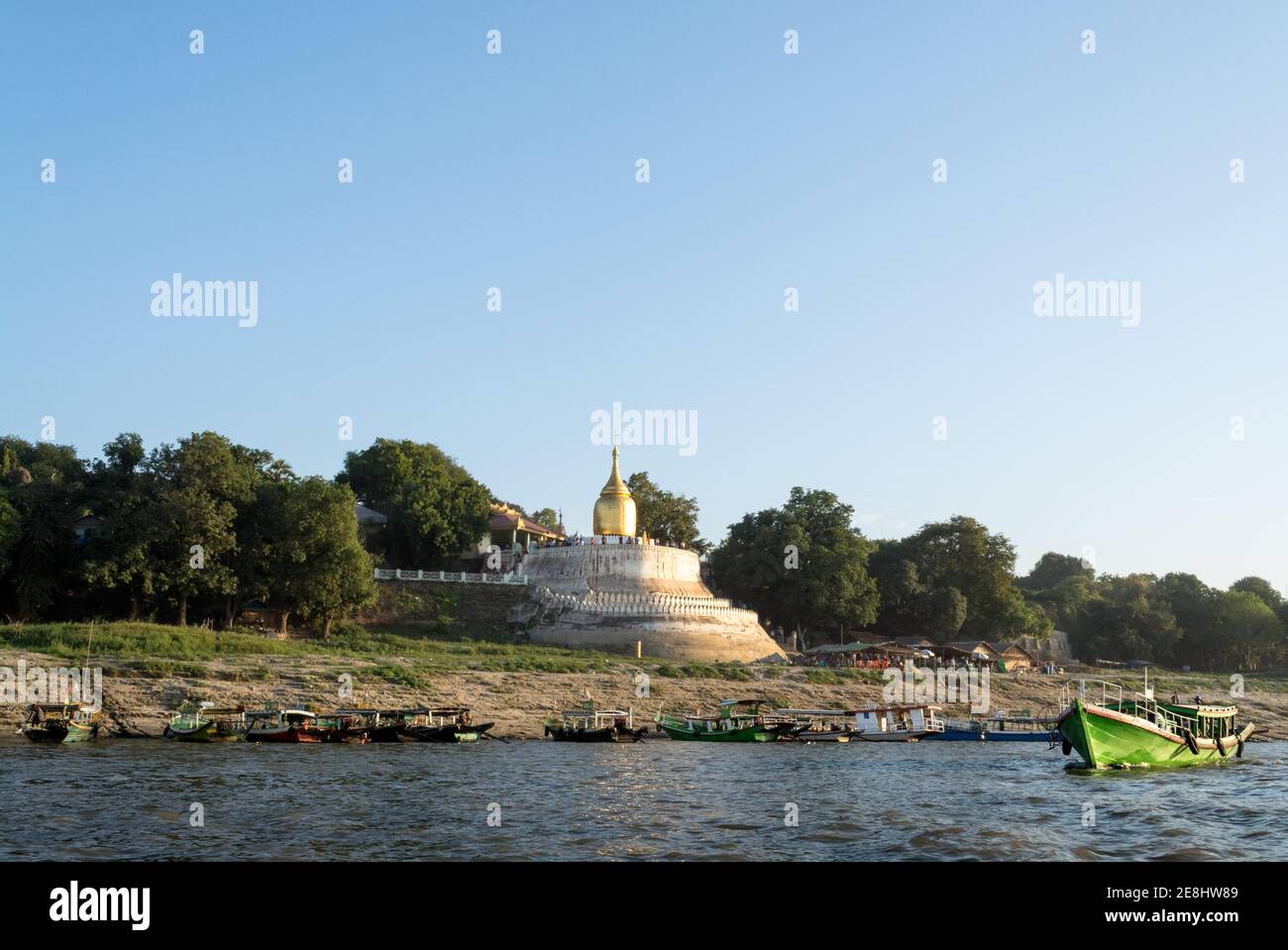 Irrawaddy river myanmar boat stupa hi-res stock photography and images ...