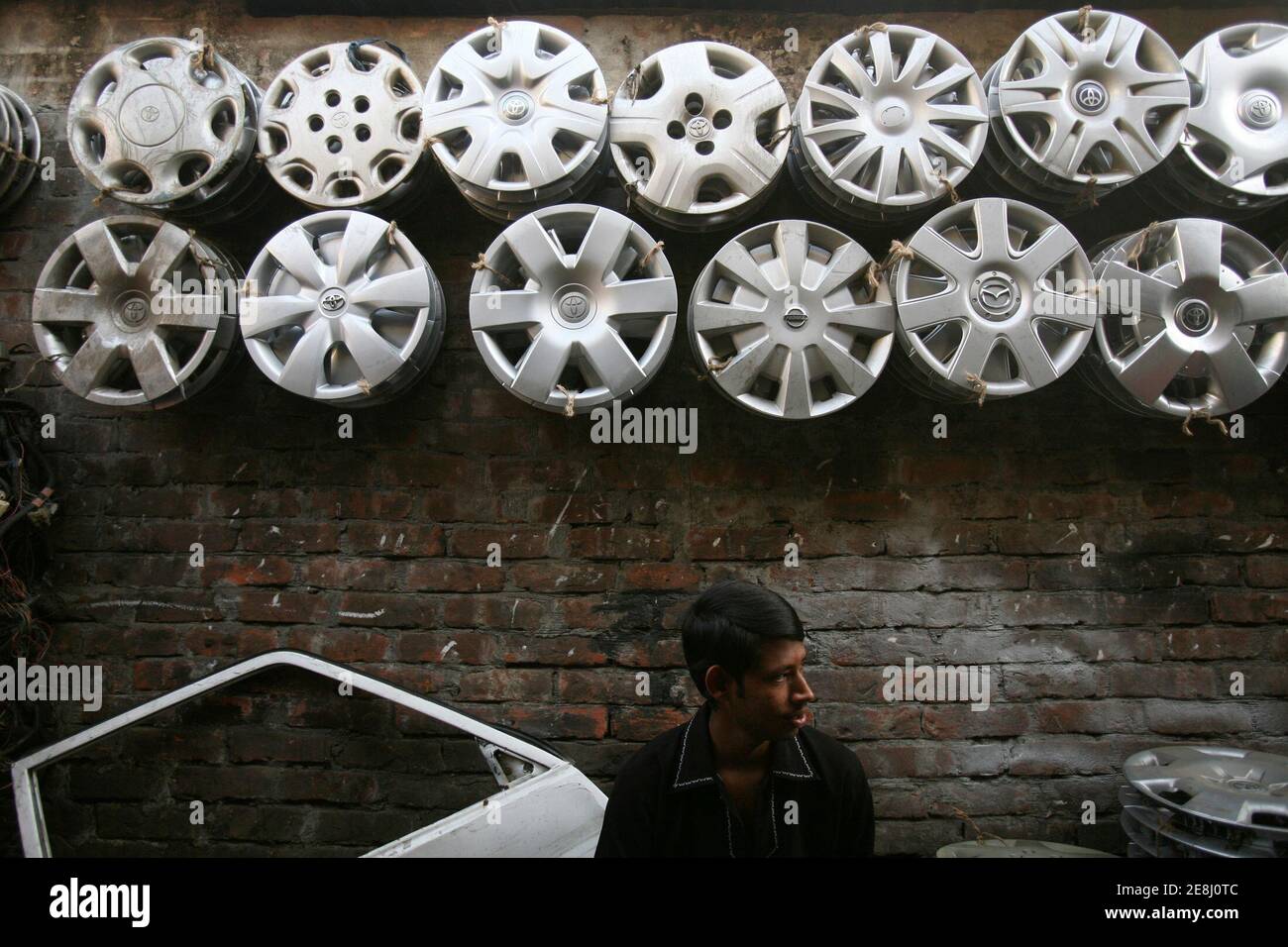 Dhaka car hi-res stock photography and images - Alamy
