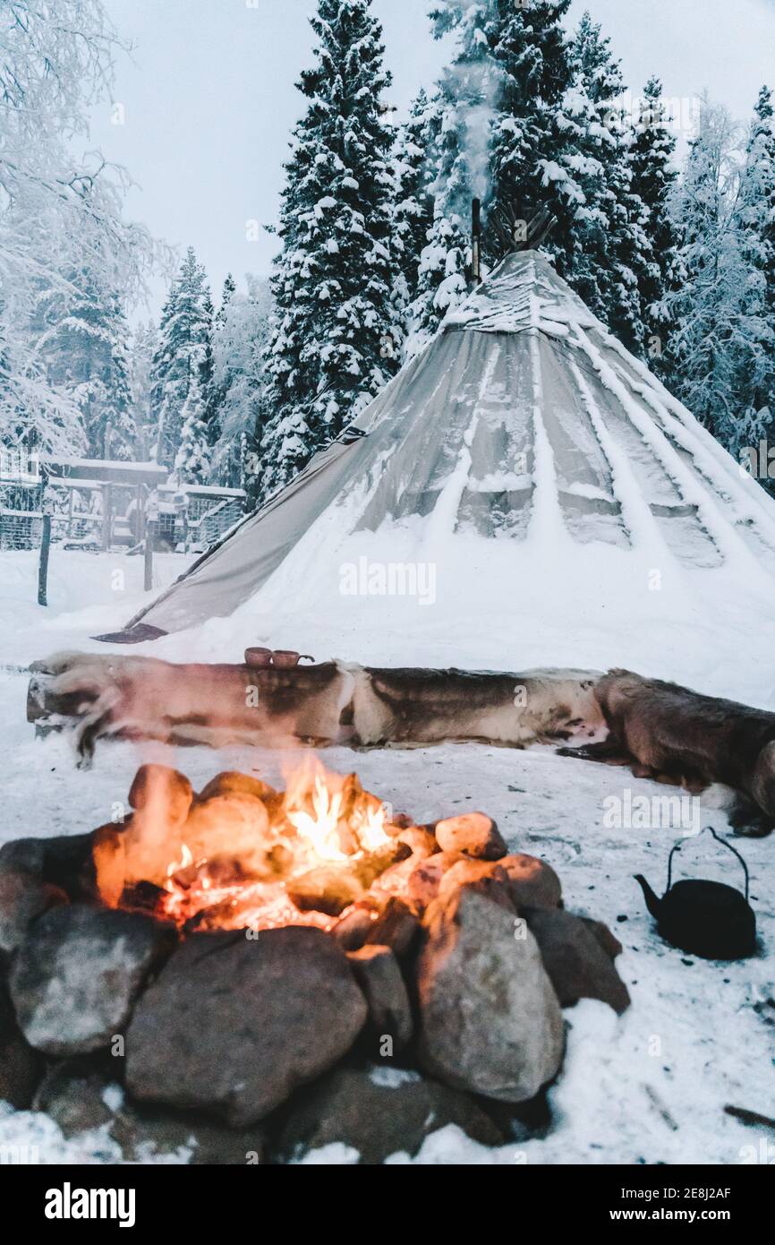Tipi in woods hi-res stock photography and images - Alamy