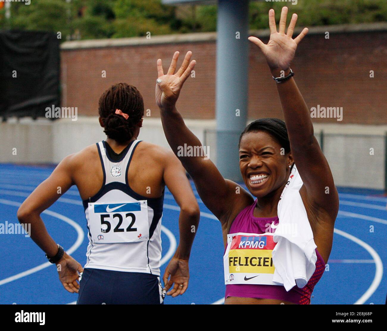 100 Metre Track High Resolution Stock Photography and Images - Alamy