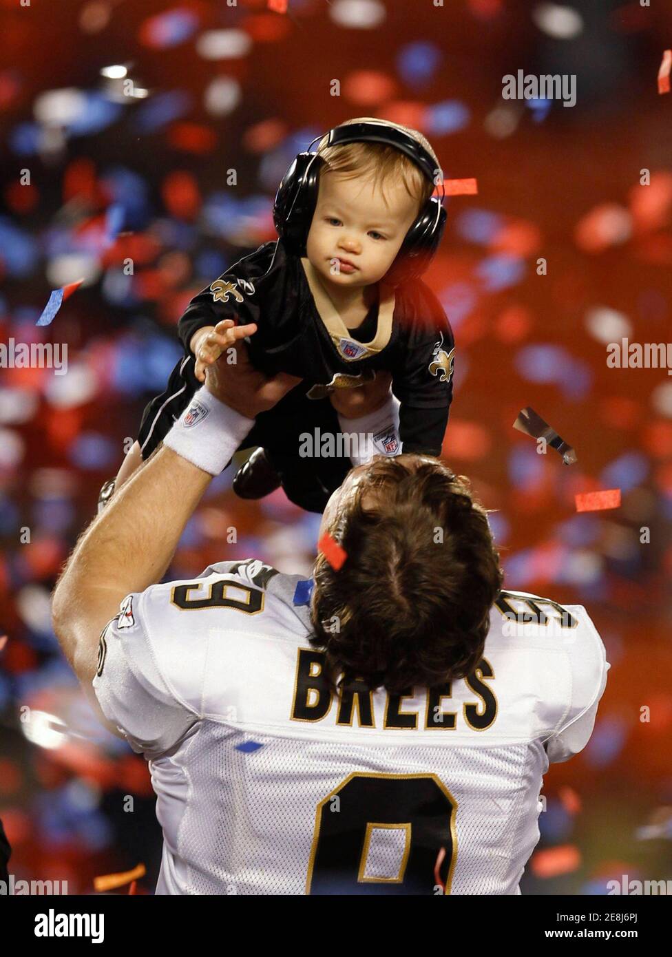 Baby ear defenders hi-res stock photography and images - Alamy