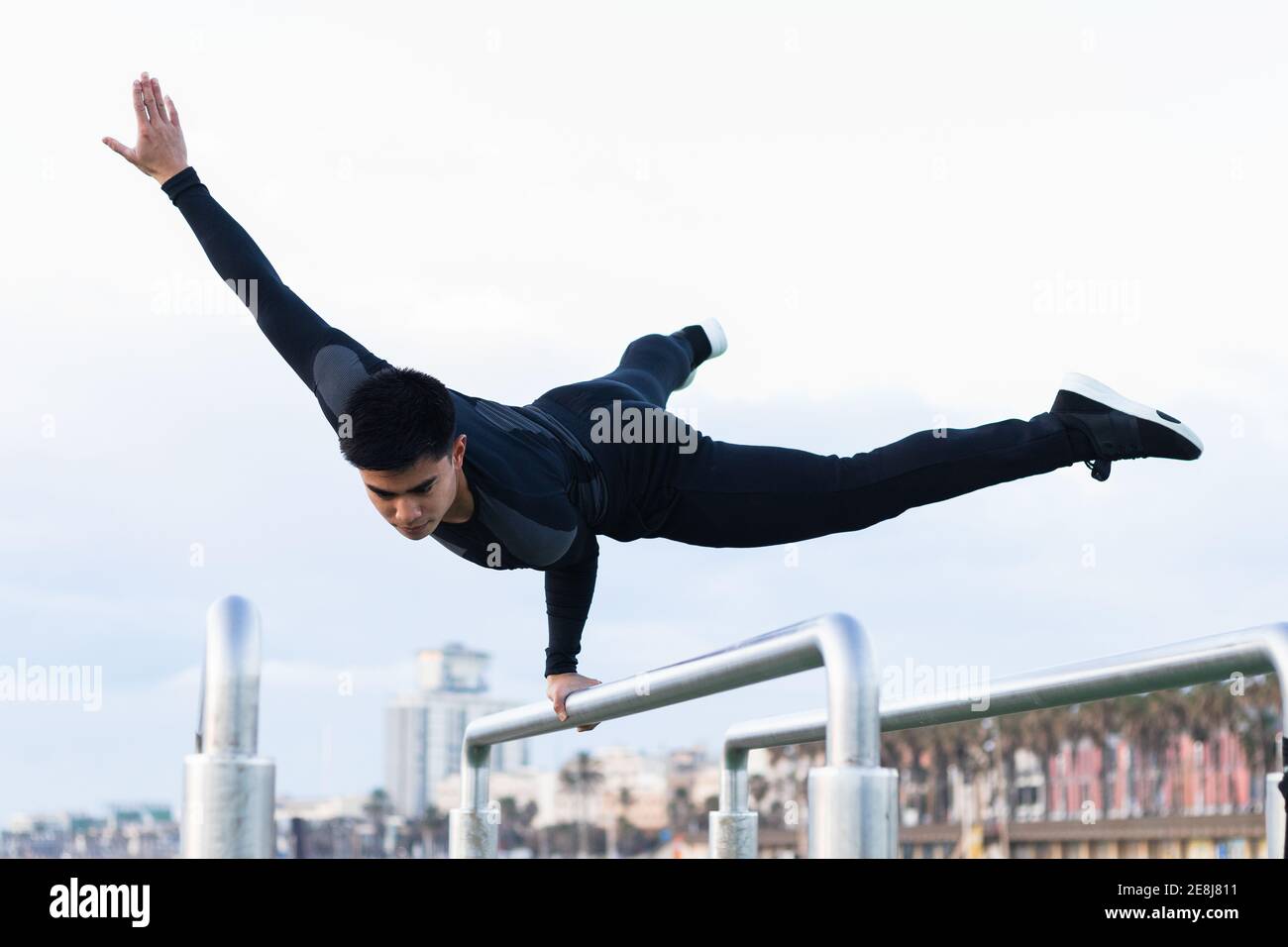 Male gymnast bar hi-res stock photography and images - Alamy
