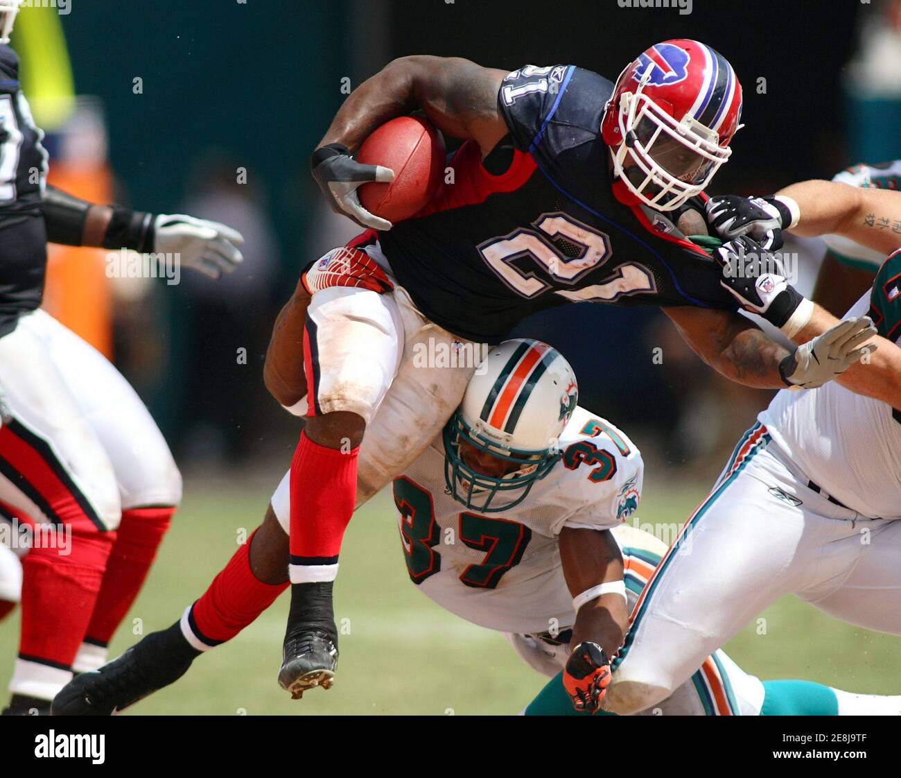 Yeremiah bell 37 miami dolphins hi-res stock photography and images - Alamy