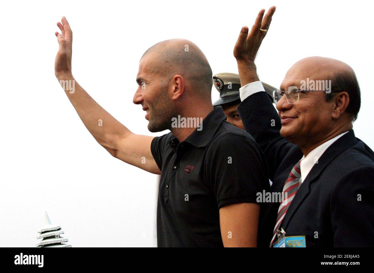 L r french zinedine zidane hi-res stock photography and images - Alamy