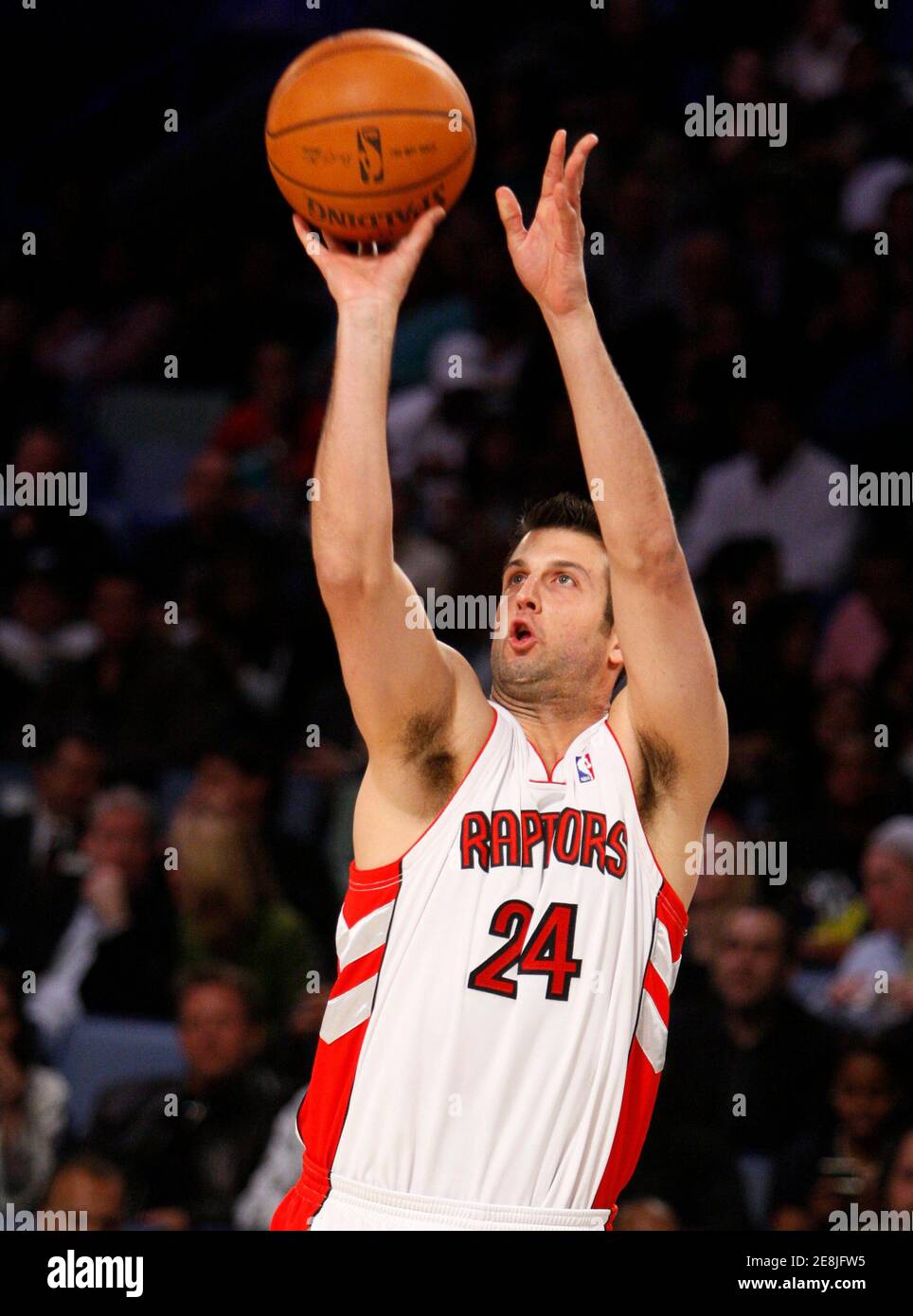 Nba three point contest hi-res stock photography and images - Alamy