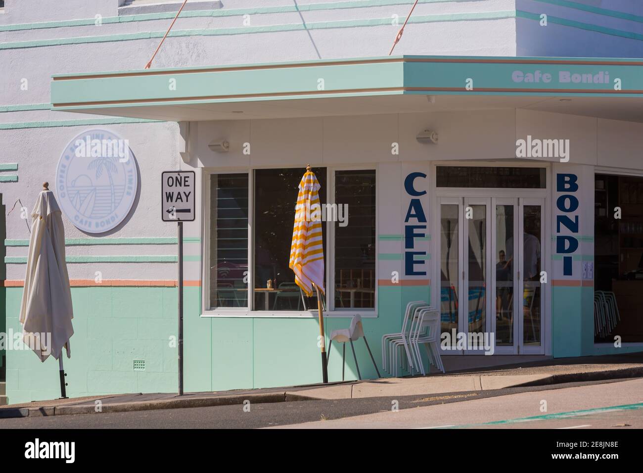 Sydney, Australia. Sunday124th January 2021. View of Cafe Bondi, Sydney ...