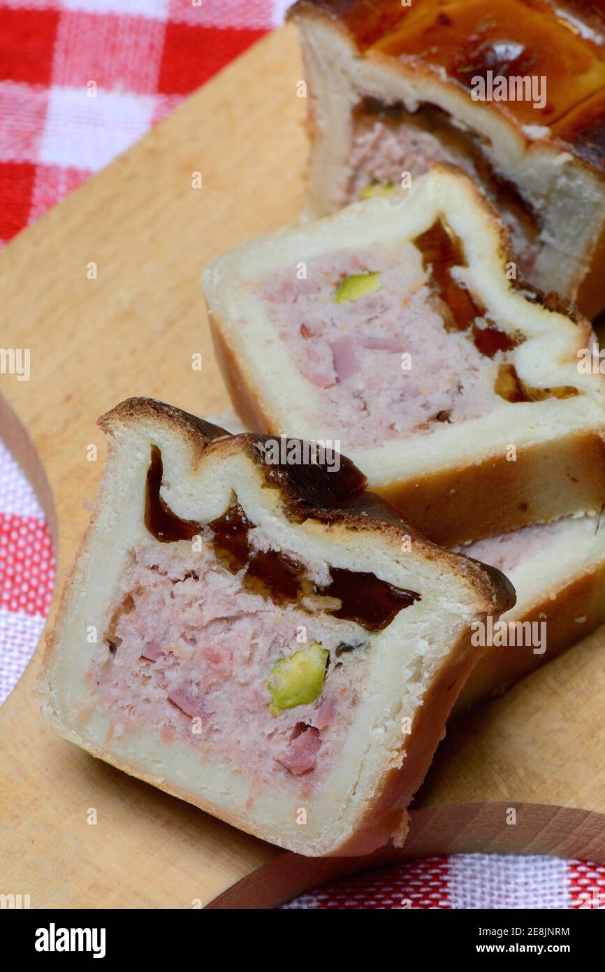 Pate in pastry hi-res stock photography and images - Alamy
