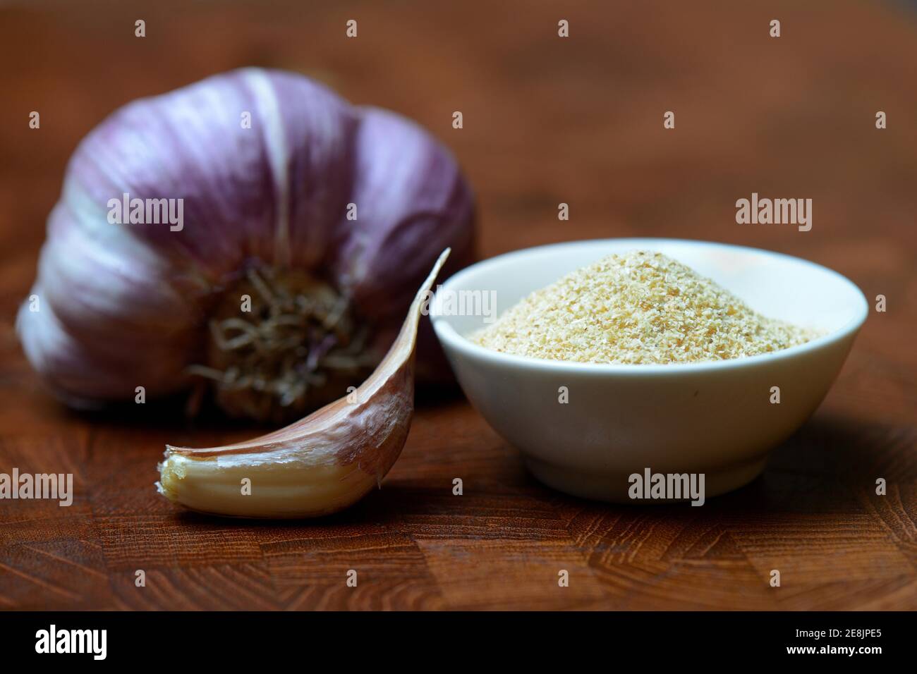 Garlic clove and garlic powder in shell, garlic bulb, Allium sativum ...