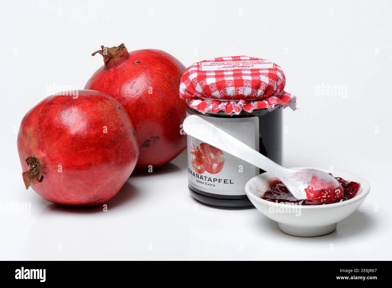 Eat pomegranates hi-res stock photography and images - Alamy