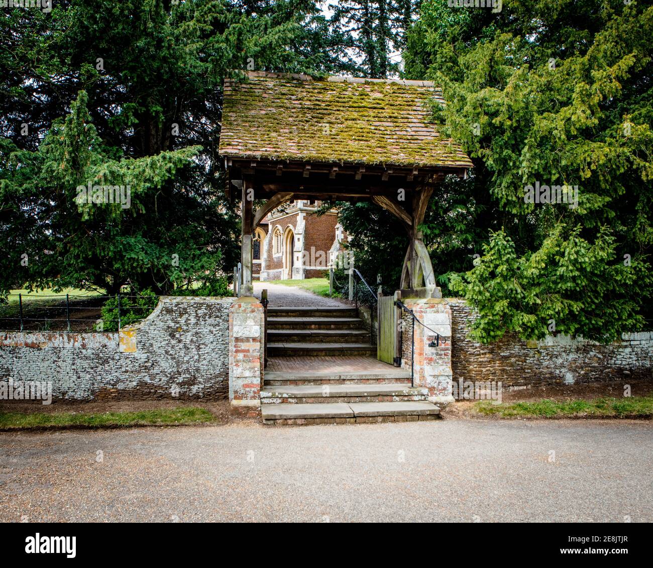 St mary magdalene church sandringham hi-res stock photography and ...