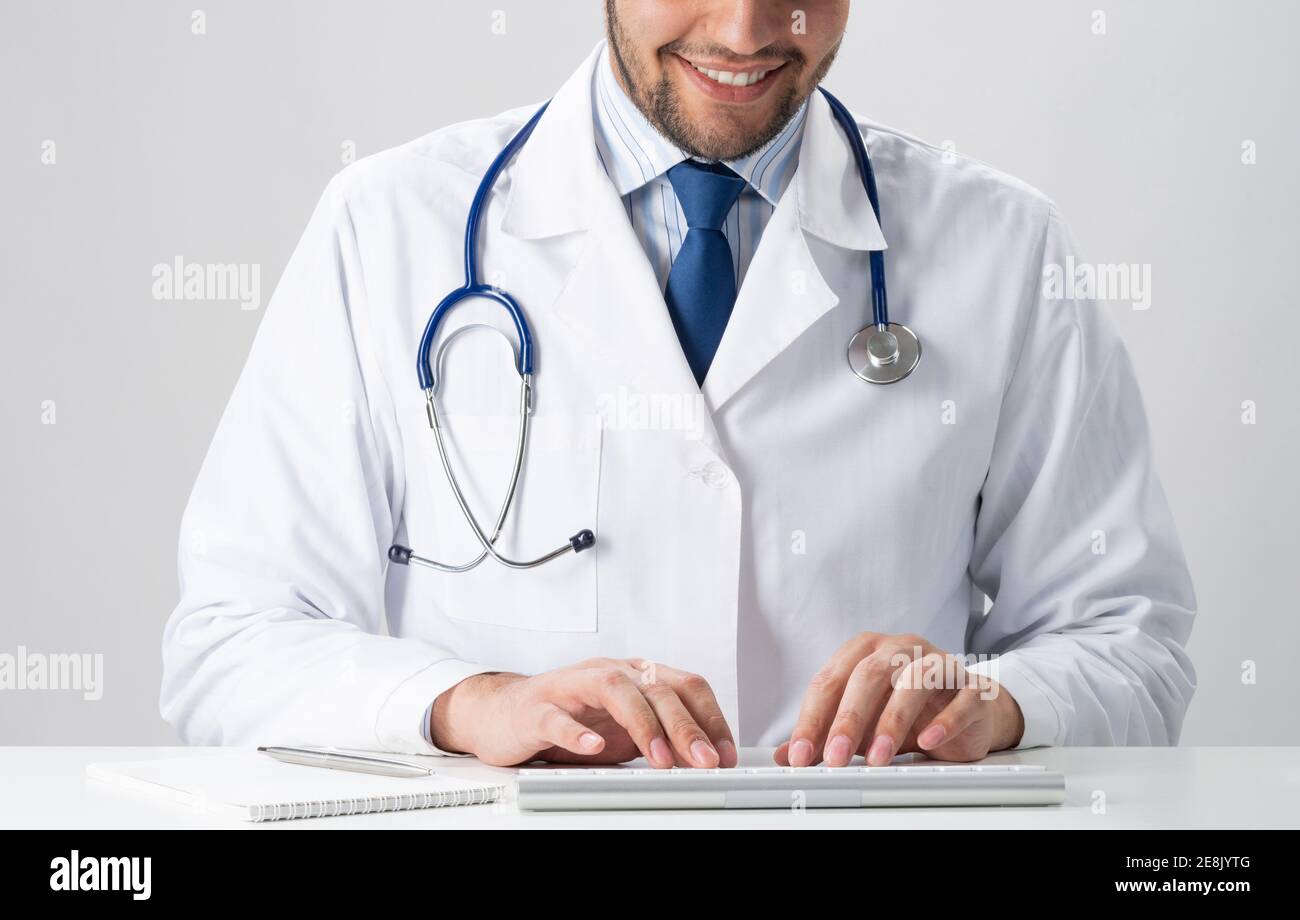Doctor hands at keyboard hi-res stock photography and images - Alamy