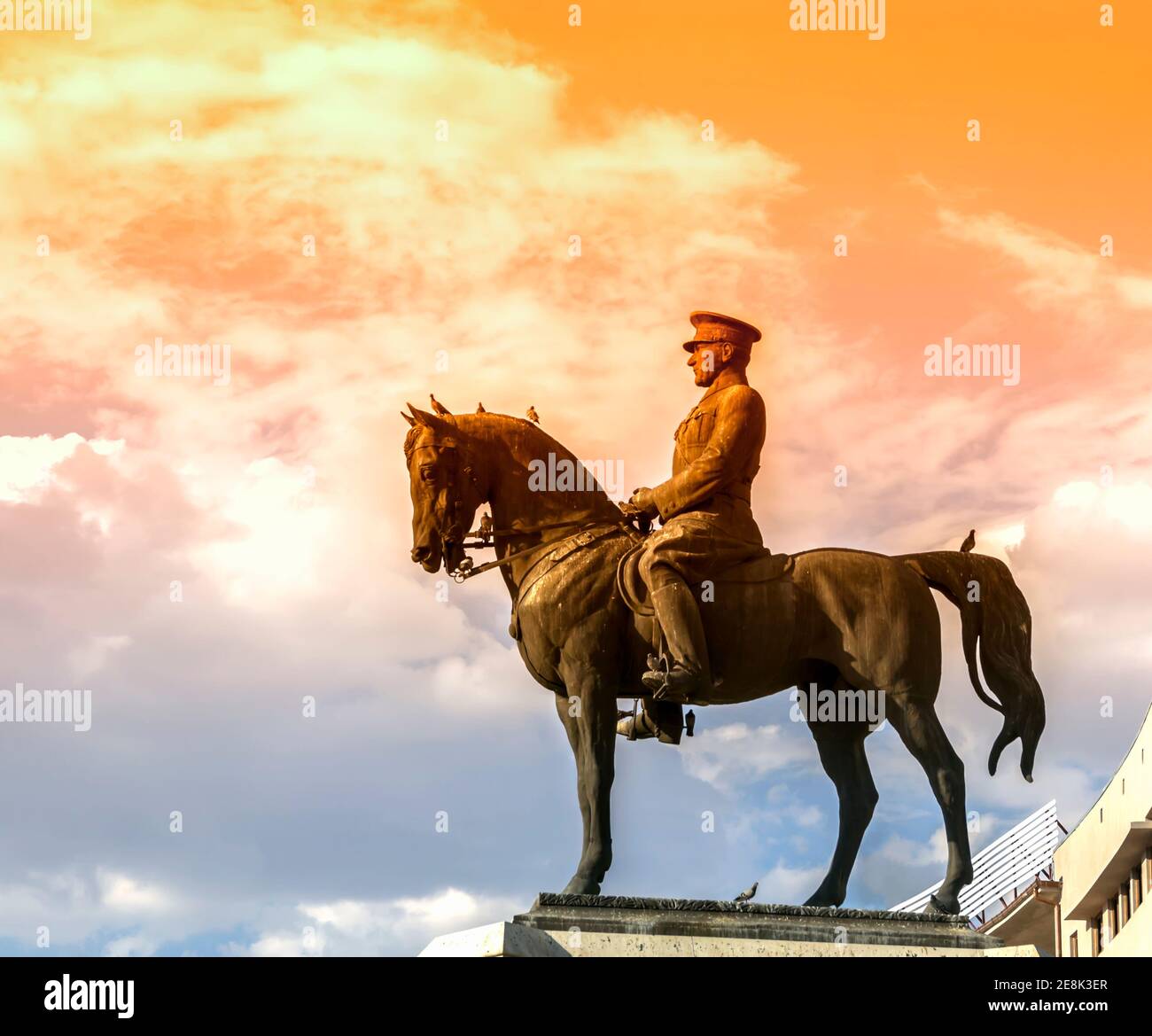 Turkey ataturk statue victory monument hi-res stock photography and ...