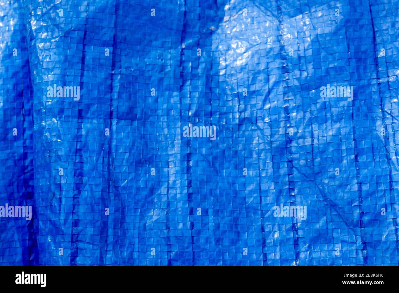 Tarpaulin hi-res stock photography and images - Alamy