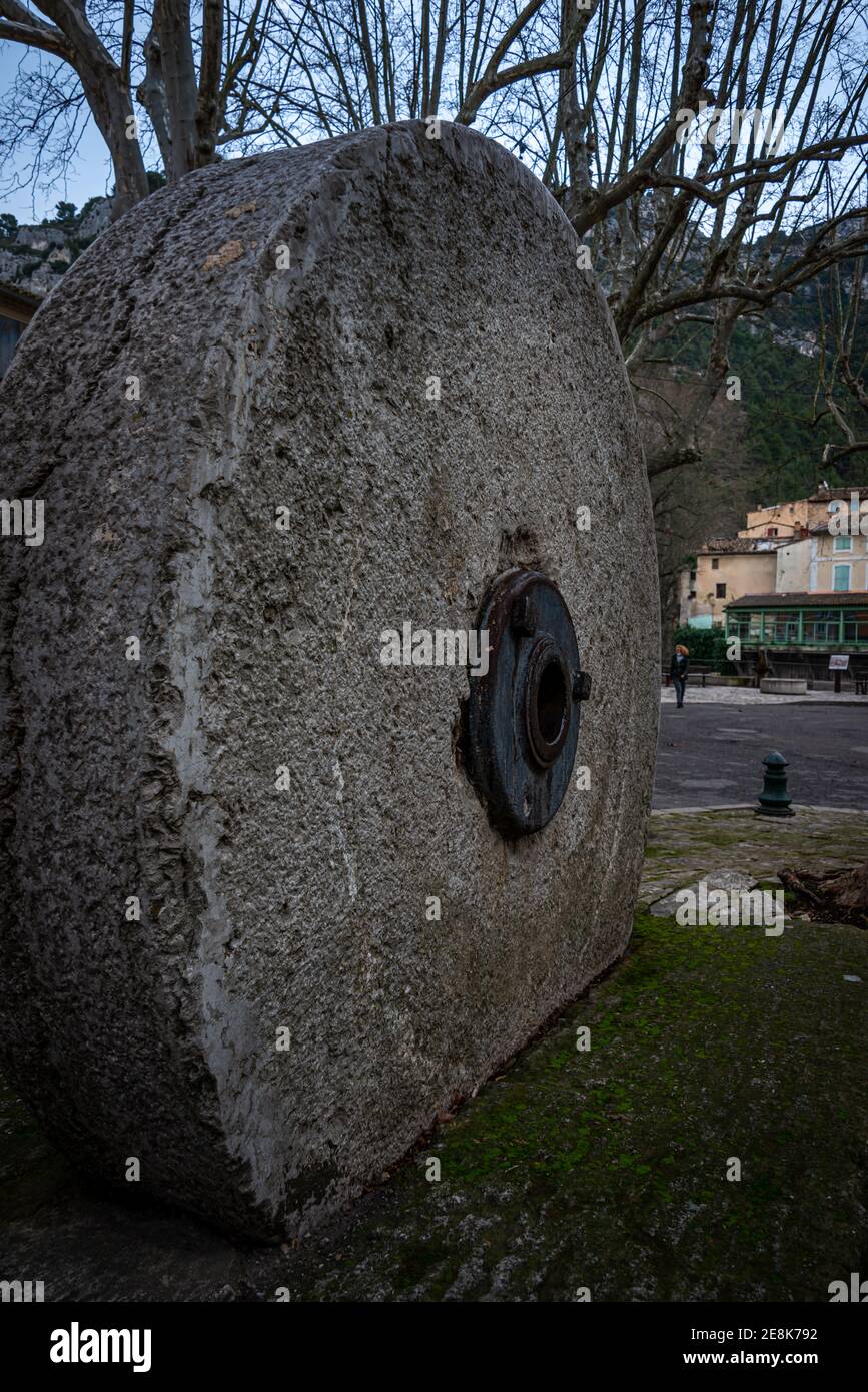 old mill stone in fontaine de vaucluse ,provence france Stock Photo - Alamy