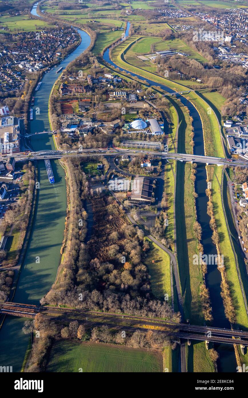 Aerial view Wesel-Datteln-Canal with river Lippe and Lippeaue and peninsula Maria-Lindenhof and ...