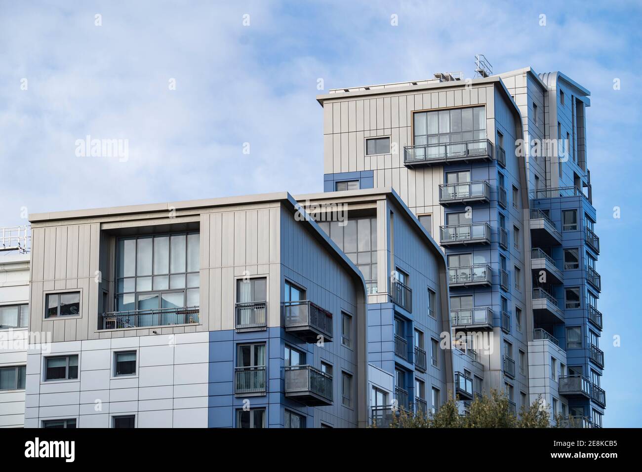 Housing edinburgh 2021 hi-res stock photography and images - Alamy